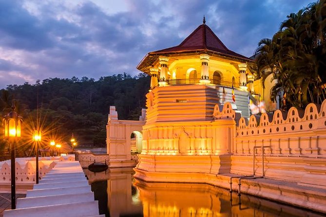 Best Kandy Tour Package | Senu Cabs & Tours | #1 Tour